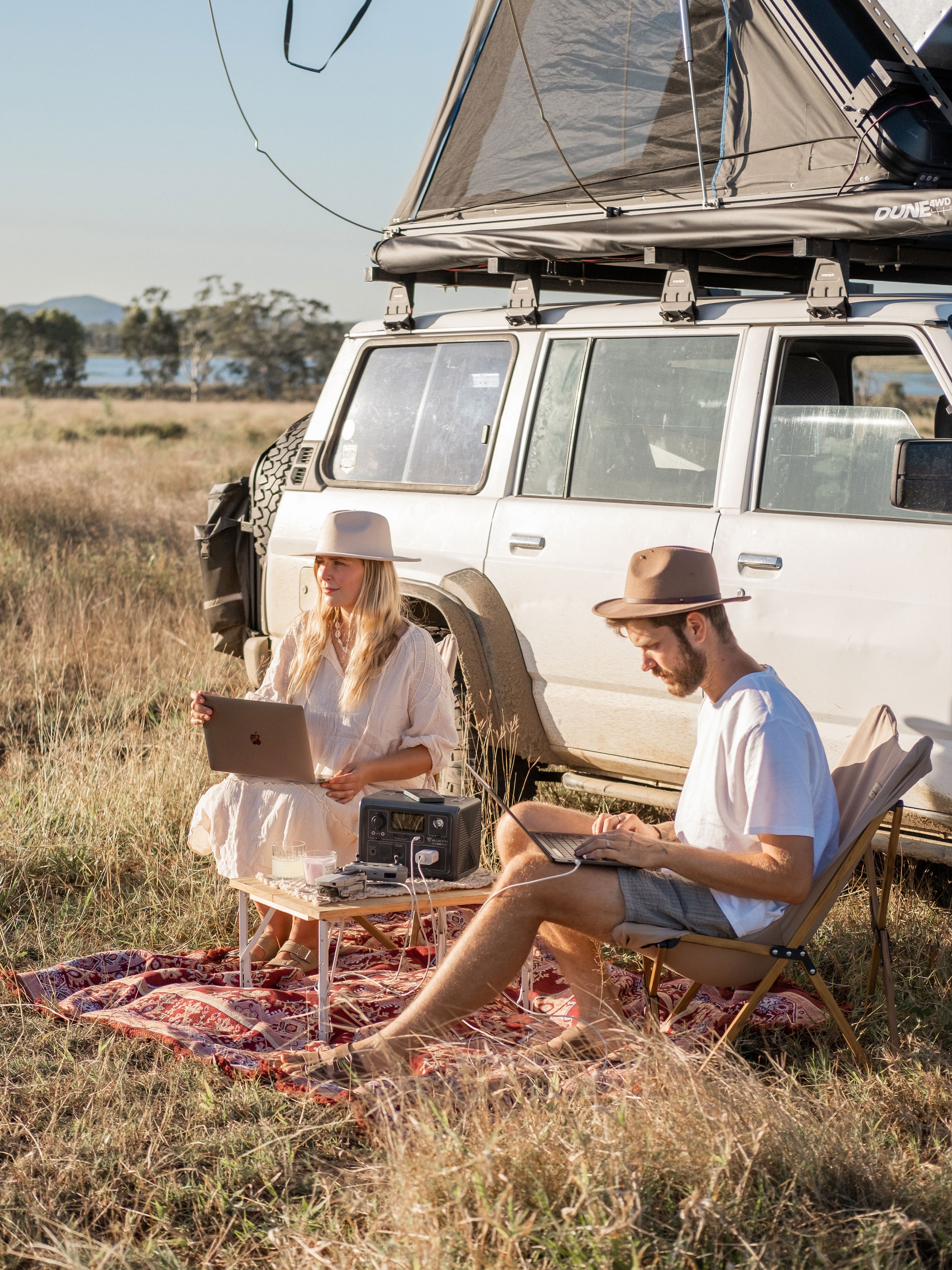 BLUETTI ZA: Portable Power Station, Solar Generator Kit